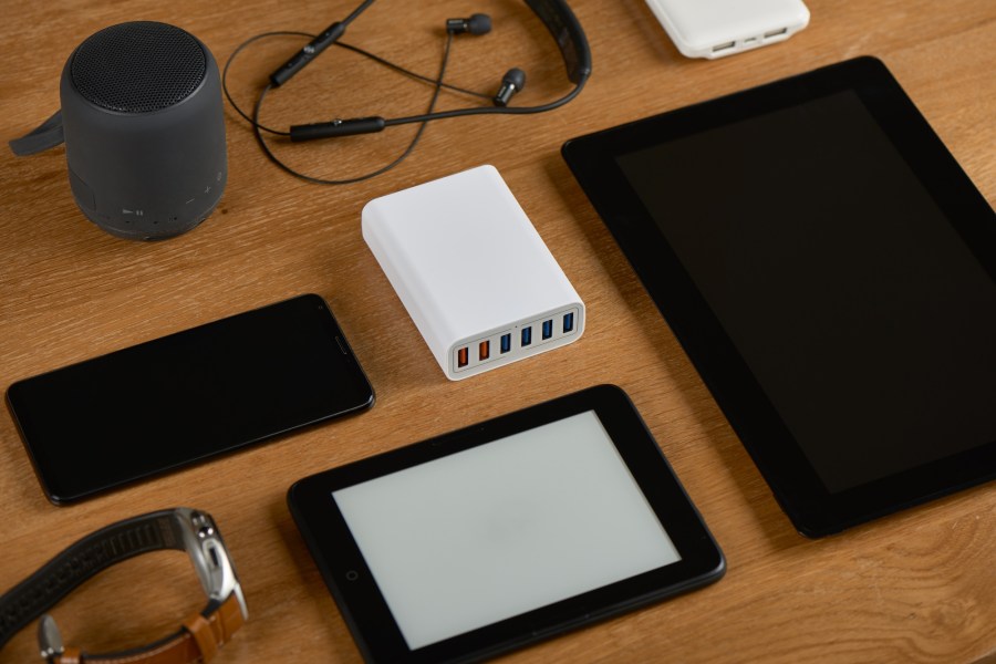 Power On-the-Go: What to Consider When Selecting a Portable Charger ...
